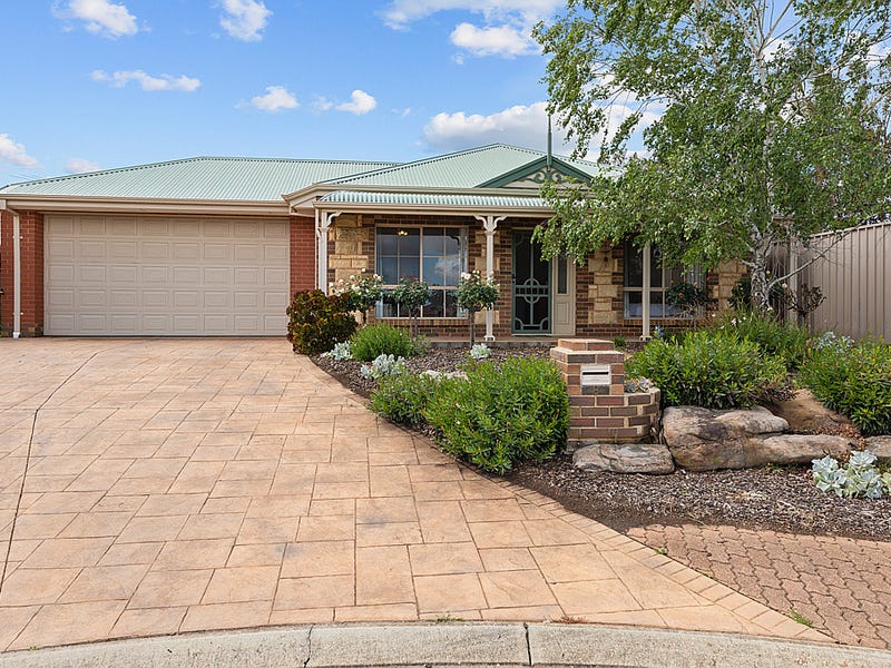 8 Sussex Court, Craigmore, SA 5114 - realestate.com.au