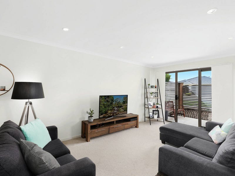 73 Greg Urwin Circuit, Casey, ACT 2913 - Property Details