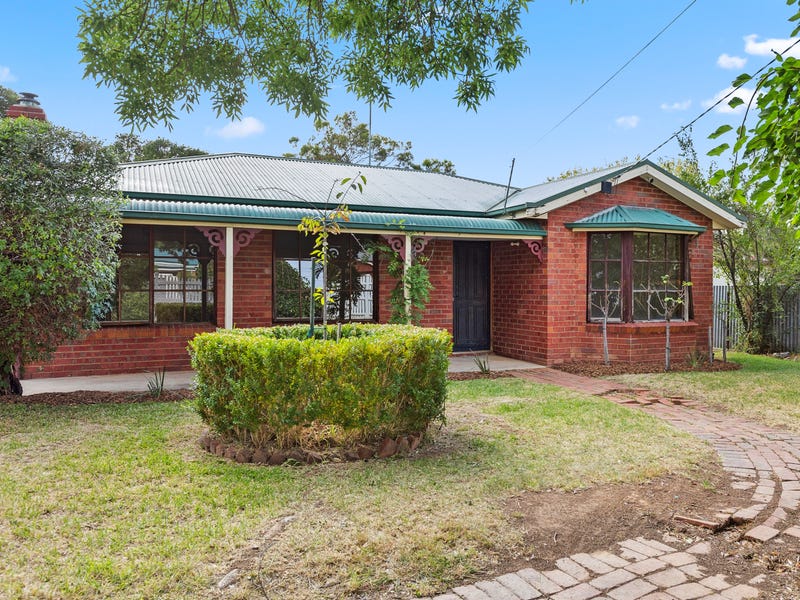 8 Robinson Street, Nagambie, Vic 3608 - Property Details