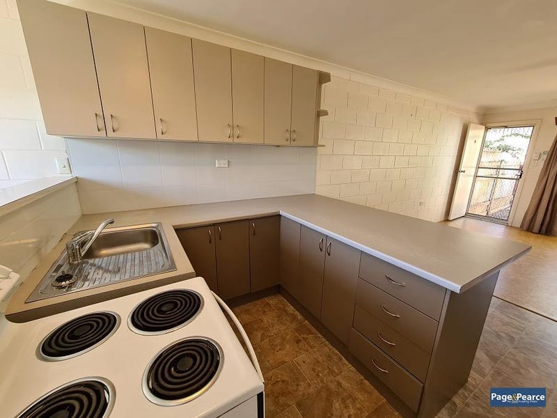 4/2 Ralston Street, West End, QLD 4810 - realestate.com.au