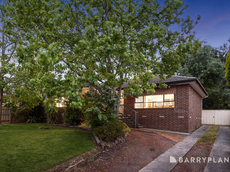 32 Vista Drive, Chirnside Park, VIC 3116 - realestate.com.au