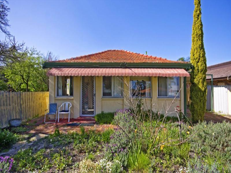 8 Ross Street, Kewdale, WA 6105 - realestate.com.au