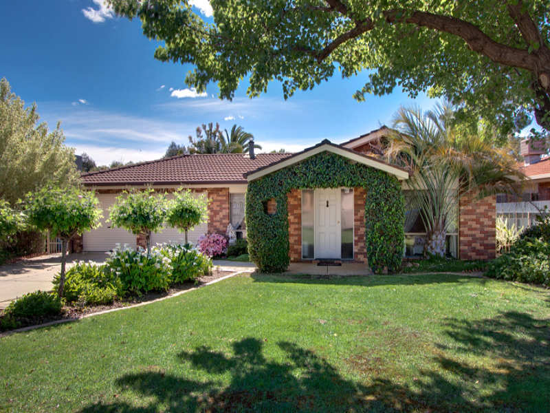32 Overdale Drive, Bourkelands, NSW 2650 - Property Details