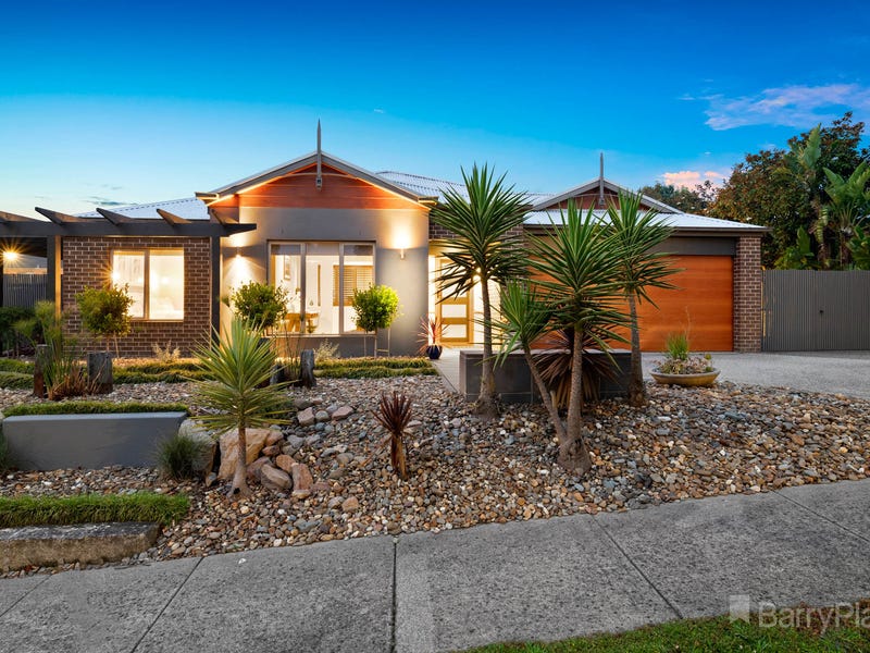 1 Michigan Grange, Pakenham, Vic 3810 - Property Details