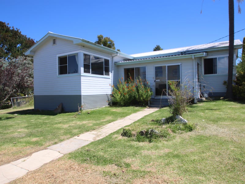 4 Erindee Avenue, Tenterfield, NSW 2372 - House for Sale - realestate ...