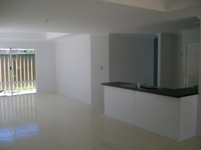 132 Streich Ave, Kelmscott, WA 6111 - Property Details