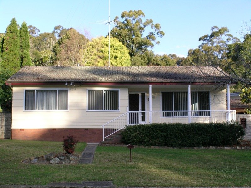 42 Cambridge Drive, Garden Suburb, NSW 2289 - realestate.com.au