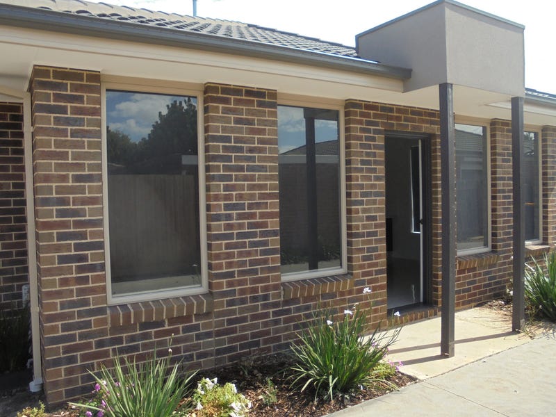 1/22 Kurrajong Cres, Melton South, Vic 3338