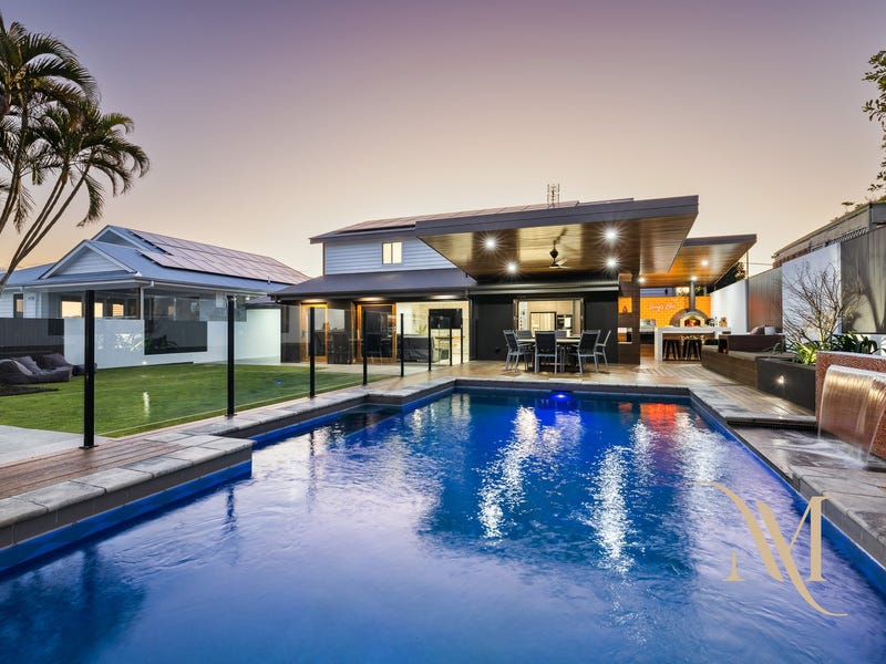 11 Valerie Street, Ashmore, Qld 4214 - Property Details