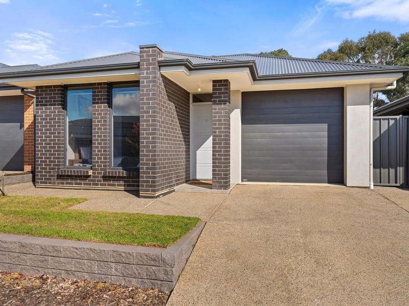 12 Russell Road, Mount Barker, SA 5251 - realestate.com.au