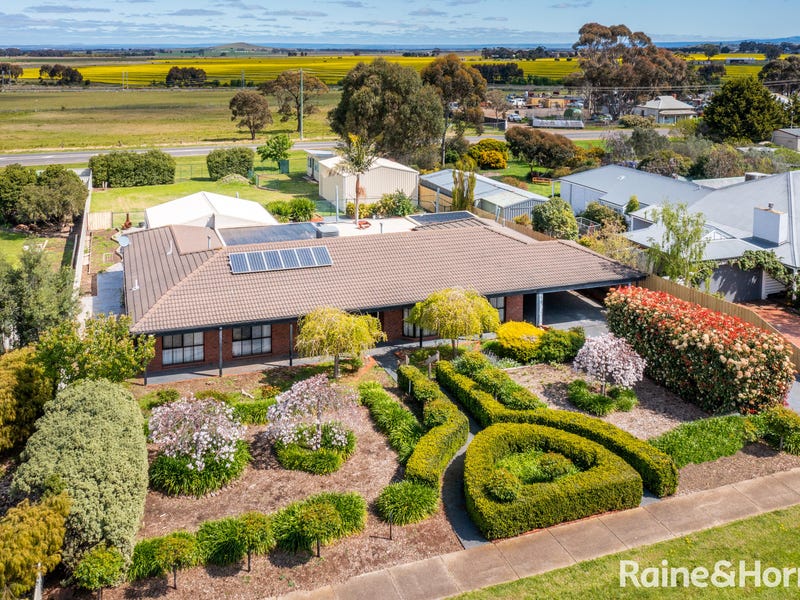 44 Punjel Drive, Diggers Rest, VIC 3427 - realestate.com.au