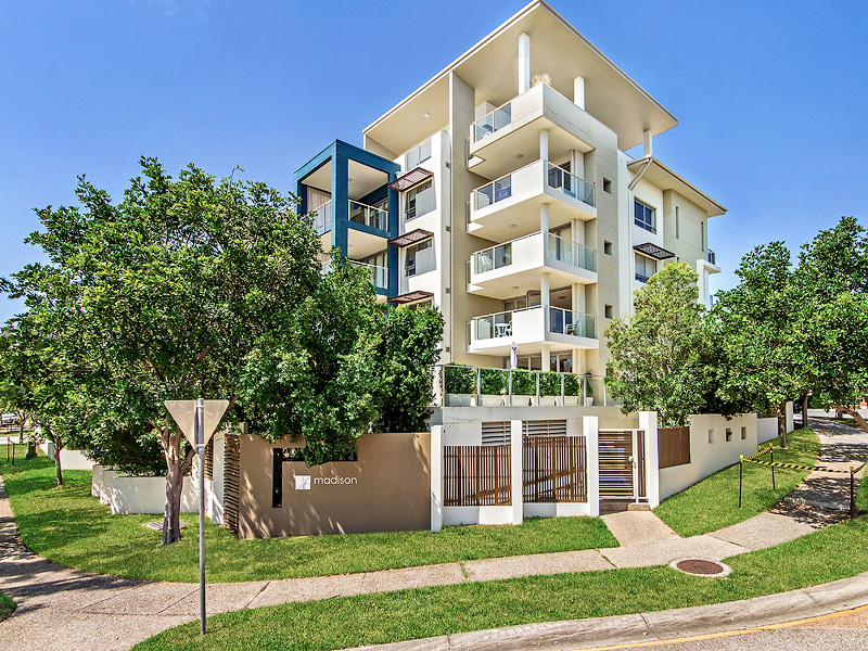 5/15 Laver Drive, Robina, Qld 4226 - Property Details