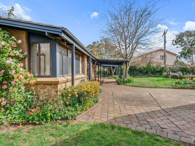 8 Galan Place, Giralang, ACT 2617 - realestate.com.au