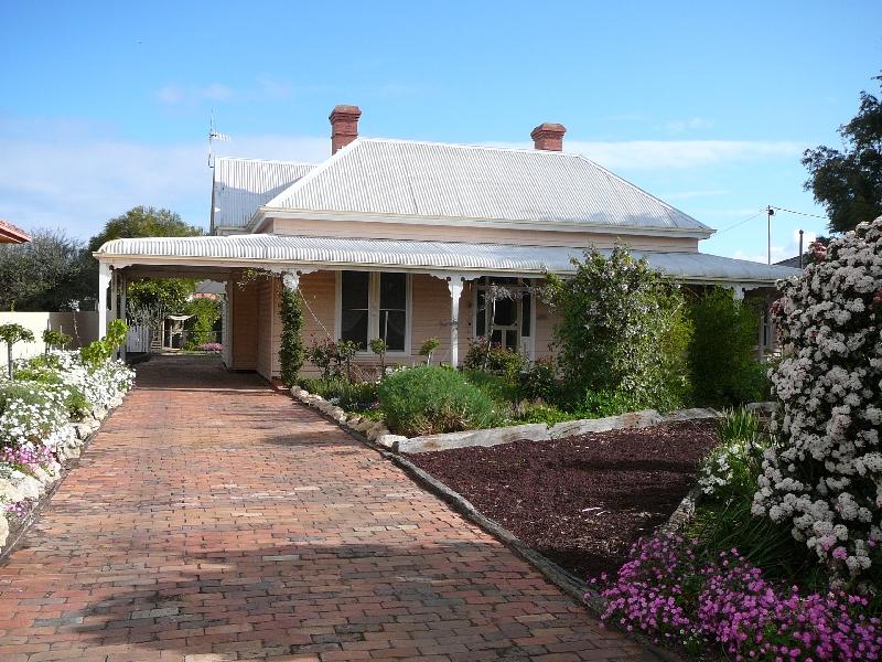 Property 106890425, Nhill, Vic 3418 - Property Details