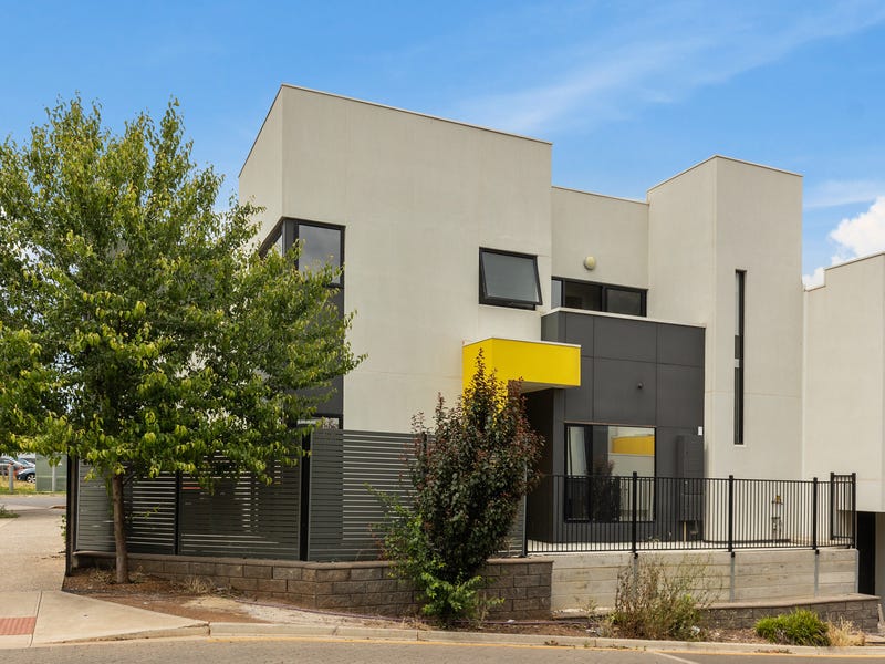 1 Greenview Place, Blakeview, SA 5114 - Property Details