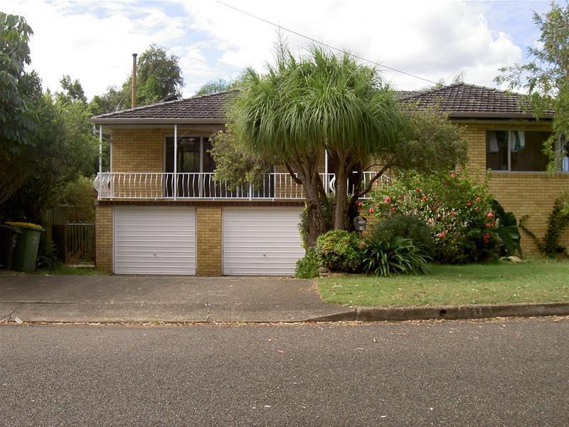 35 Ritchie Cres, Taree, NSW 2430 - realestate.com.au