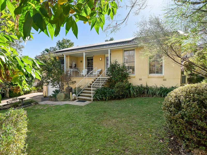 5 Whitelaw Street, Pearce, ACT 2607 - Property Details