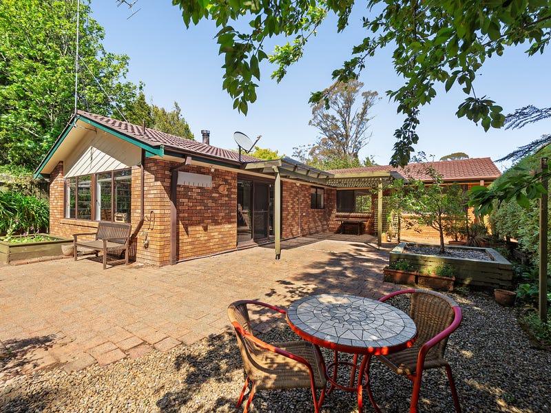 3 Clive Street, Katoomba, NSW 2780 - Property Details