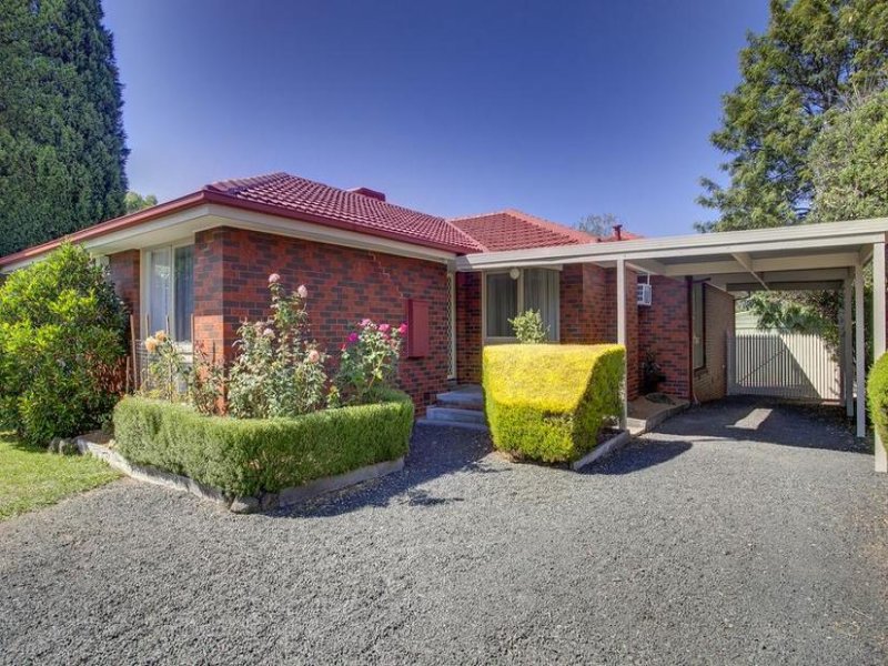 62 Michael Street, Scoresby, VIC 3179 - realestate.com.au