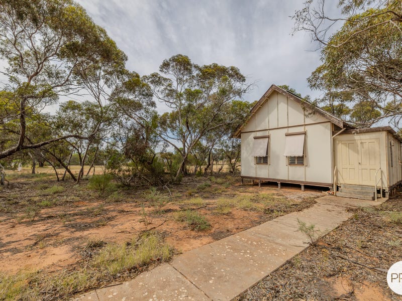 4 Murphys Road, Walpeup, Vic 3507 - Property Details