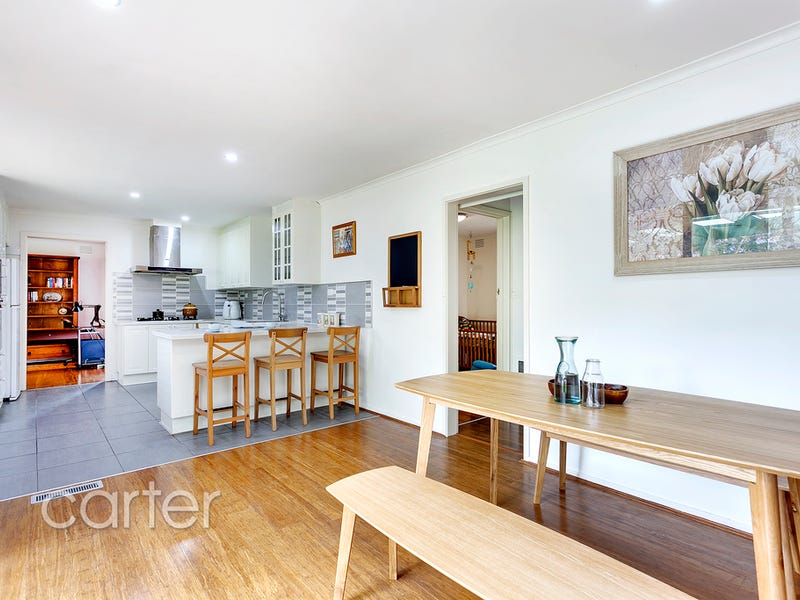 8 Rollington Drive, Ringwood, VIC 3134 - realestate.com.au