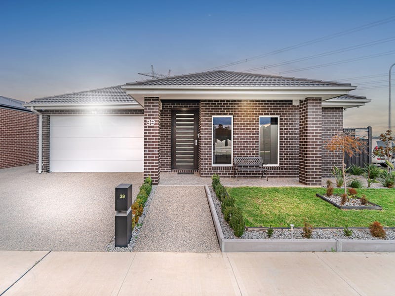 39 Ginger Crescent, Mickleham, Vic 3064 - Property Details