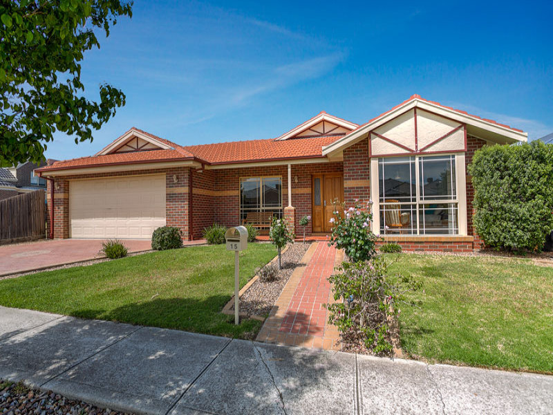 15 Dorcas Lane, Taylors Hill, VIC 3037 - realestate.com.au
