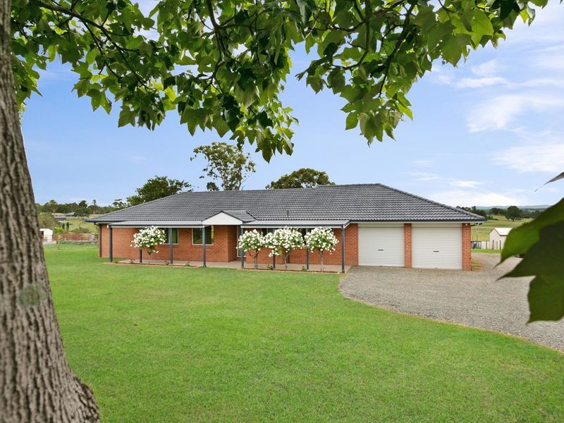 357 Aberglasslyn Road, Aberglasslyn, NSW 2320 - realestate.com.au