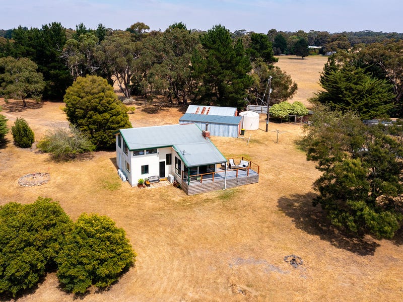 33 Mckays Lane, Dereel, Vic 3352 - Property Details