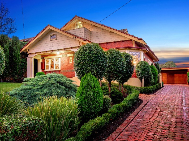 90 Woodland Street, Strathmore, Vic 3041 - Property Details