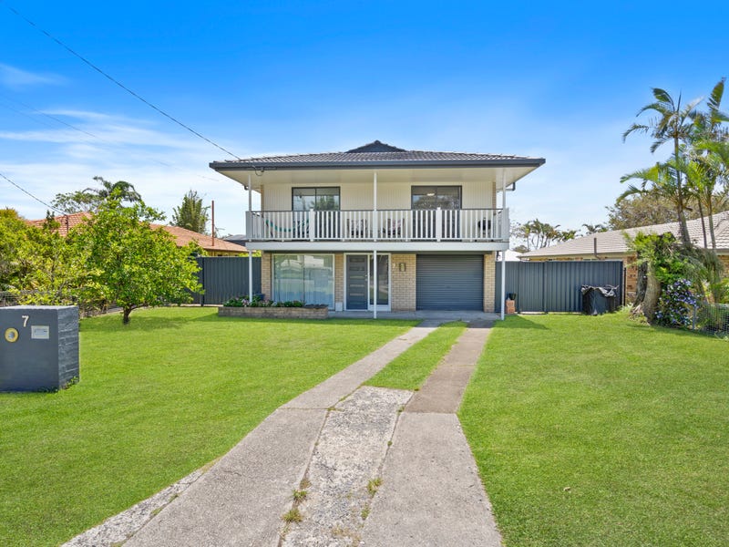 7 Rossinton Street, Birkdale, Qld 4159 - Property Details