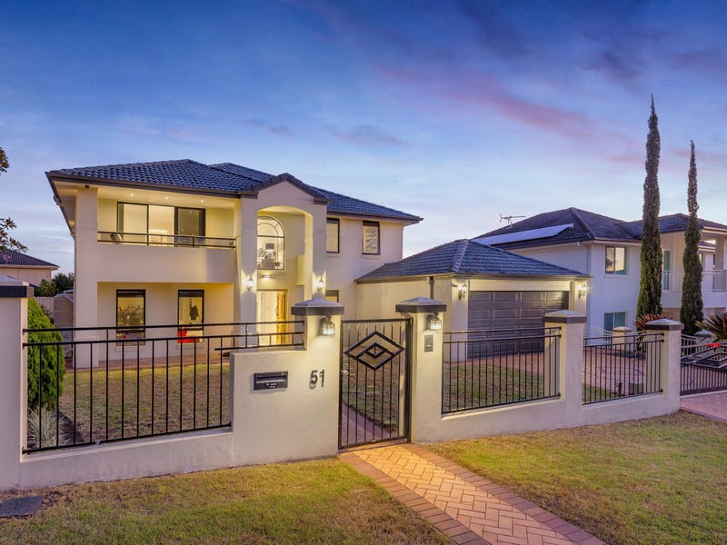 51 Willowleaf Close, Stretton, Qld 4116 - Property Details