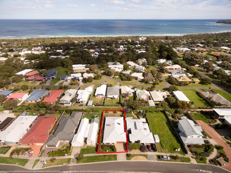44 Beachcomber Drive, Inverloch, Vic 3996 - Property Details