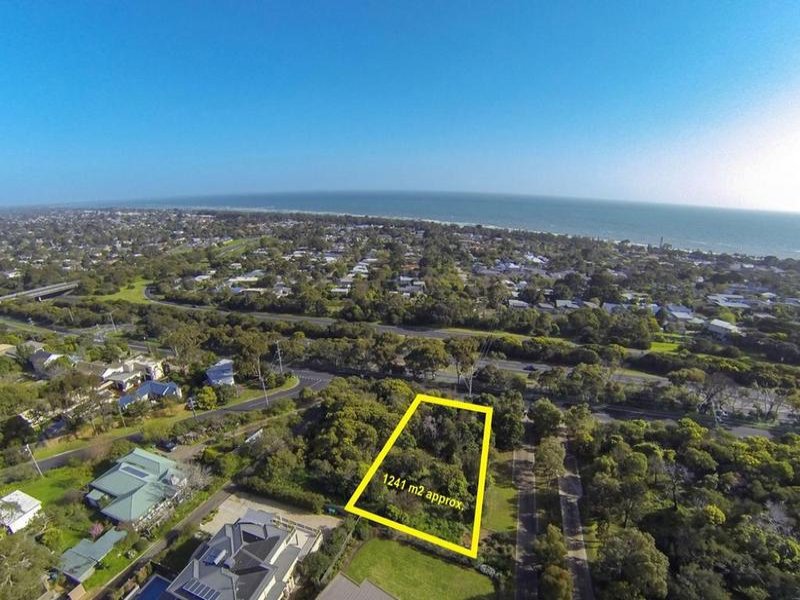 129 Bayview Road, Mccrae, VIC 3938 - realestate.com.au