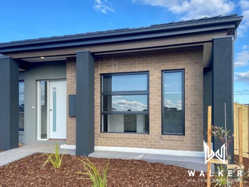17 Zesty Walk, Manor Lakes, VIC 3024 - realestate.com.au