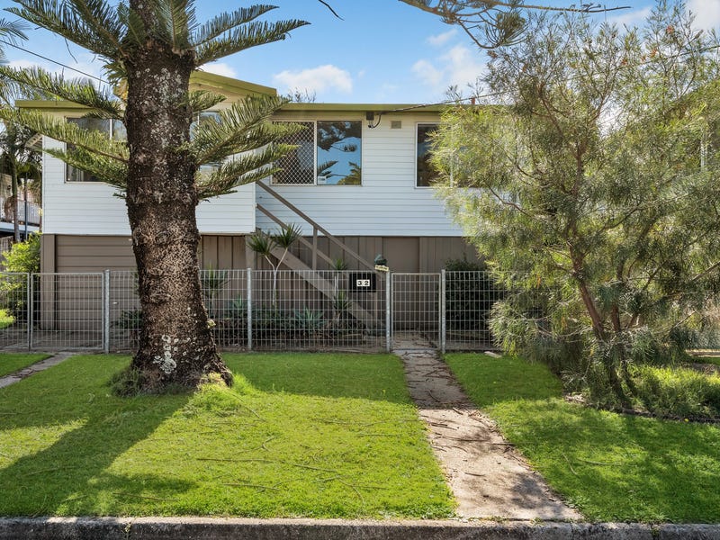 32 Shields Street, Redcliffe, Qld 4020 - Property Details