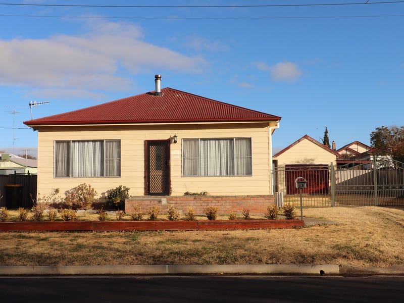 33 George Street, Glen Innes, NSW 2370 - realestate.com.au