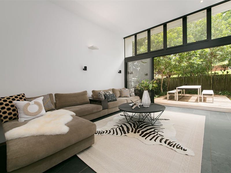 2/14 Grays Road, Hamilton, Qld 4007 - Property Details