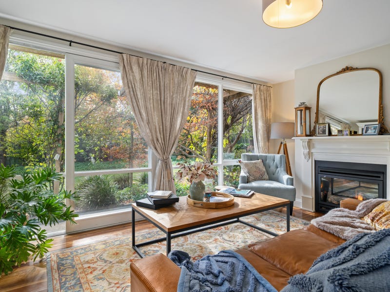 113 Bicentennial Drive, Jerrabomberra, NSW 2619 - Property Details