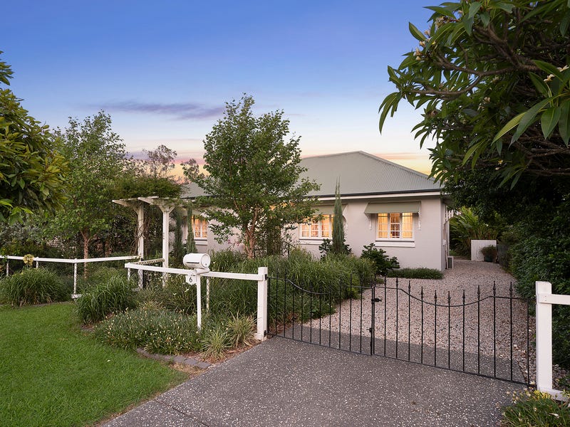 6 Hodge Street, Corinda, Qld 4075 - Property Details