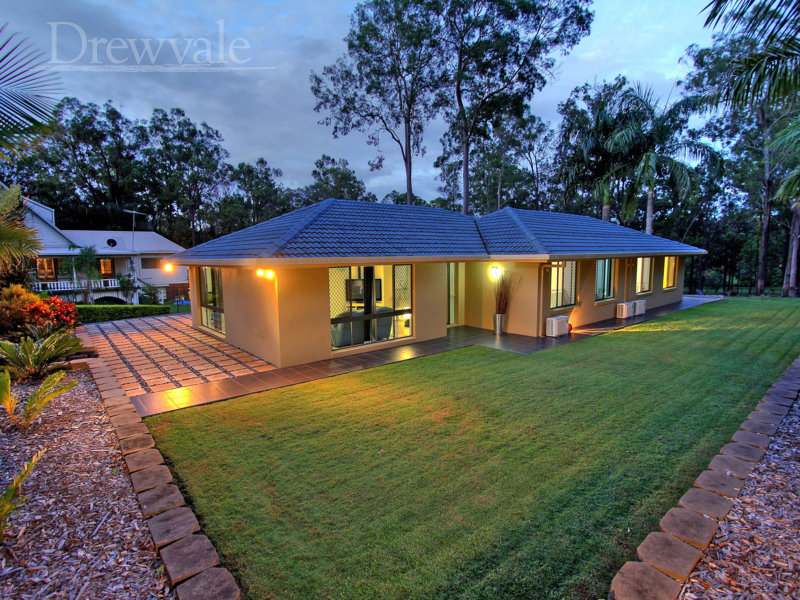 62 Forestdale Drive, Forestdale, Qld 4118 - Property Details