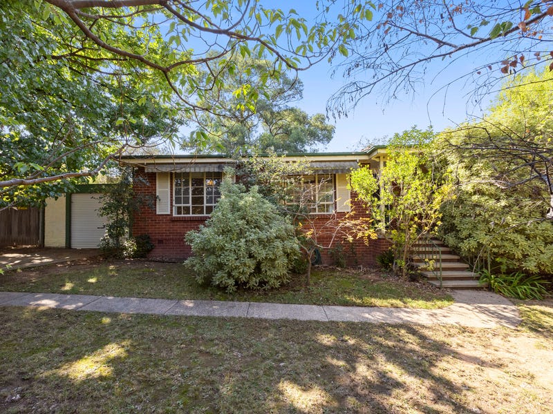 12 McCrae Street, Garran, ACT 2605 - Property Details