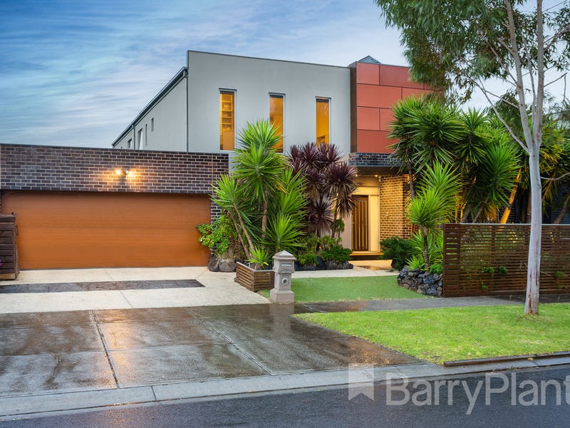 12 Violet Way, Point Cook, VIC 3030 - realestate.com.au