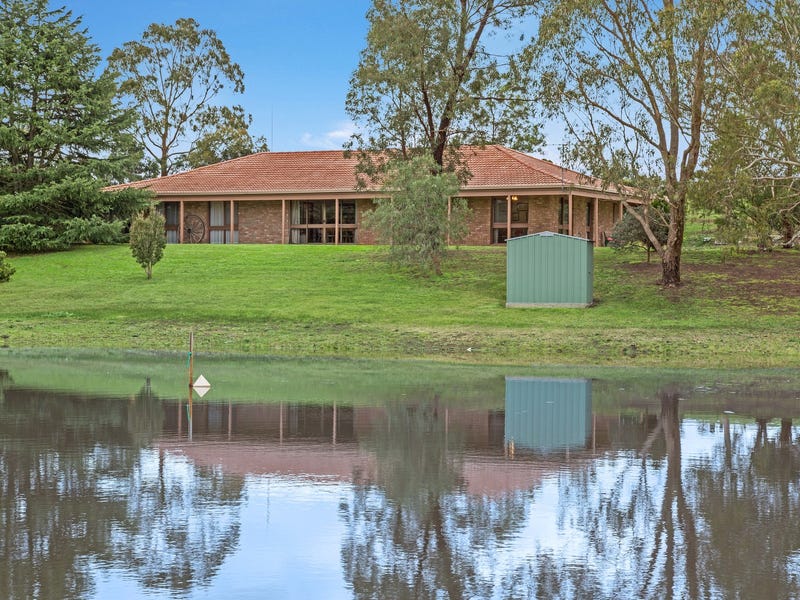 107 Fielding Drive, Gisborne South, VIC 3437 - realestate.com.au