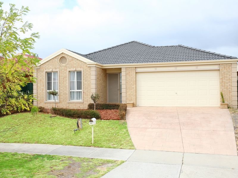 33 Lansbury Drive, Narre Warren South, VIC 3805 - realestate.com.au