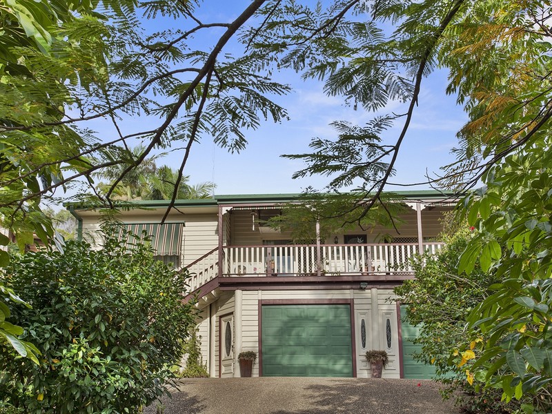 7 Sefton Place, Robina, Qld 4226 - Property Details