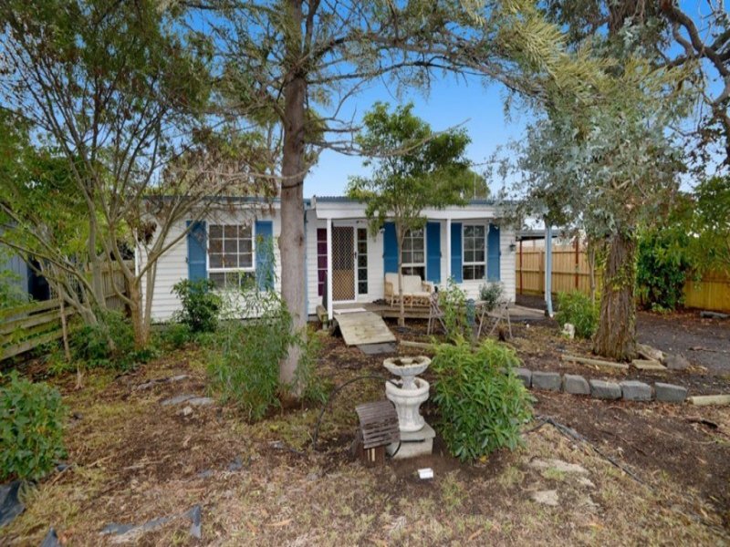 418 Ibbotson Street, St Leonards, VIC 3223 - realestate.com.au