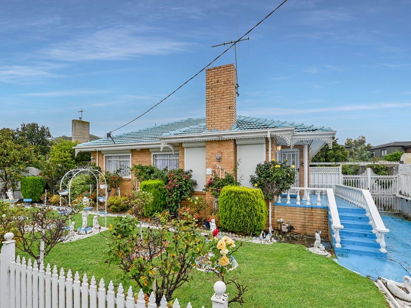 39 Charlton Crescent, Reservoir, Vic 3073 - Property Details