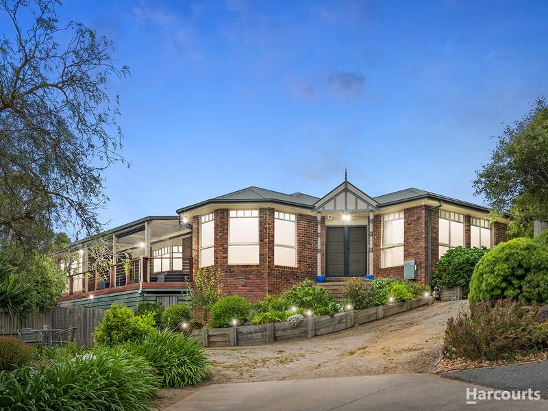 53 Highland Drive, Pakenham, Vic 3810 - Property Details