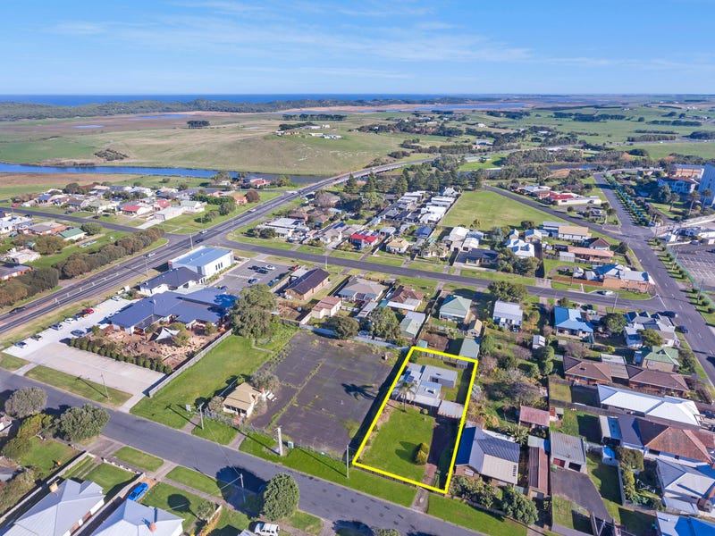 7 Hood Street, Dennington, VIC 3280 - realestate.com.au